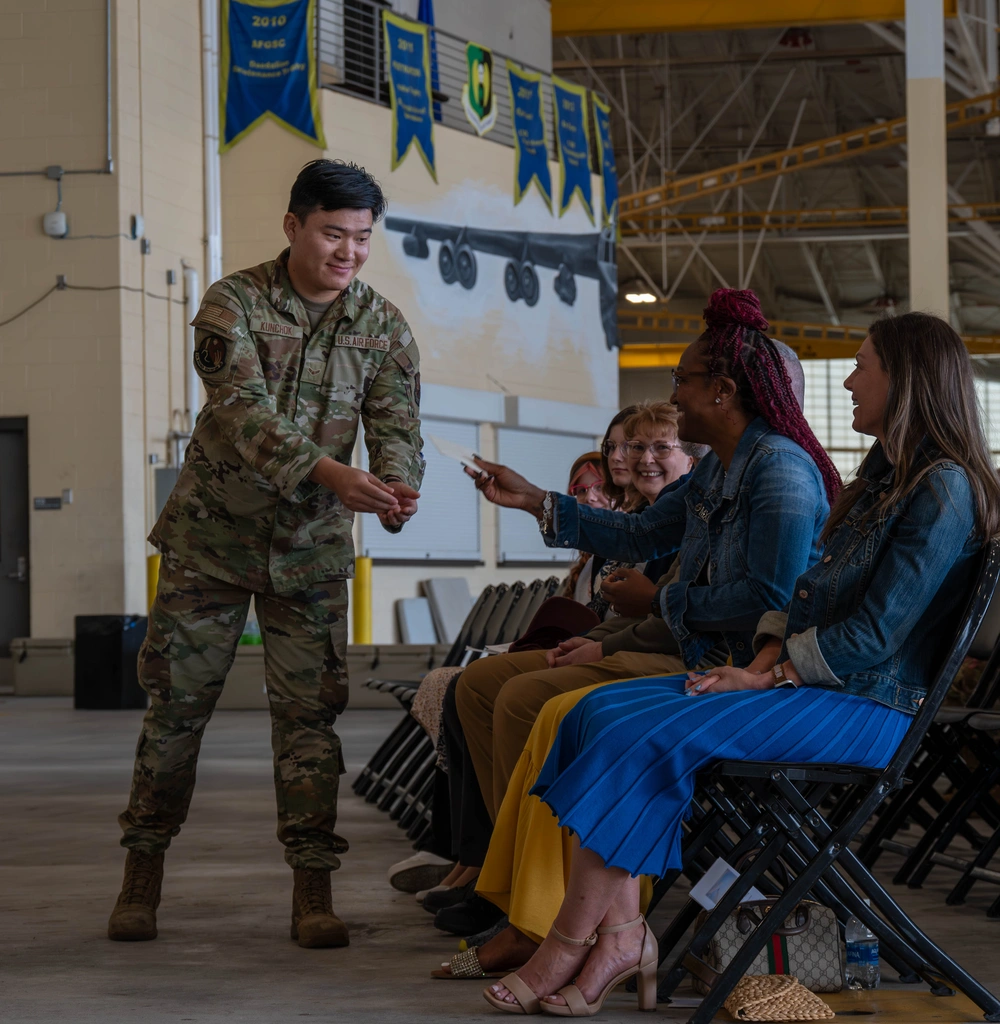DVIDS - Images - 5th Maintenance Group Change of Command [Image 7 of 12]