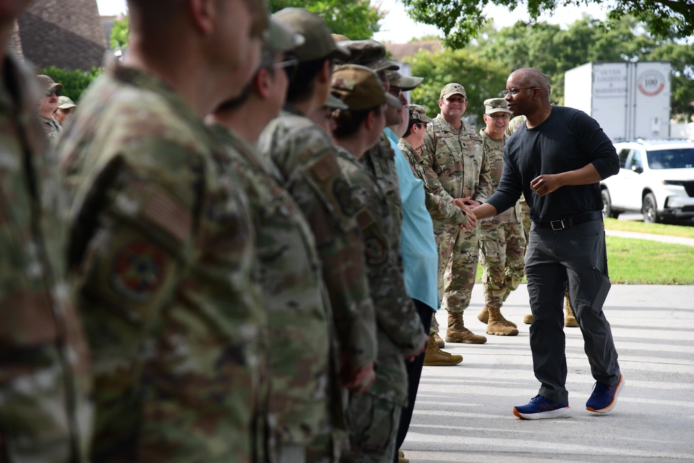 DVIDS - Images - 81st TRW commander arrives at new home [Image 4 of 5]