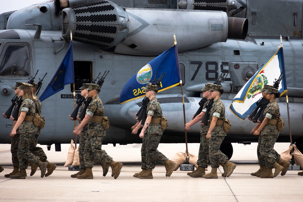 DVIDS - Images - HMH-465 Change of Command [Image 6 of 15]