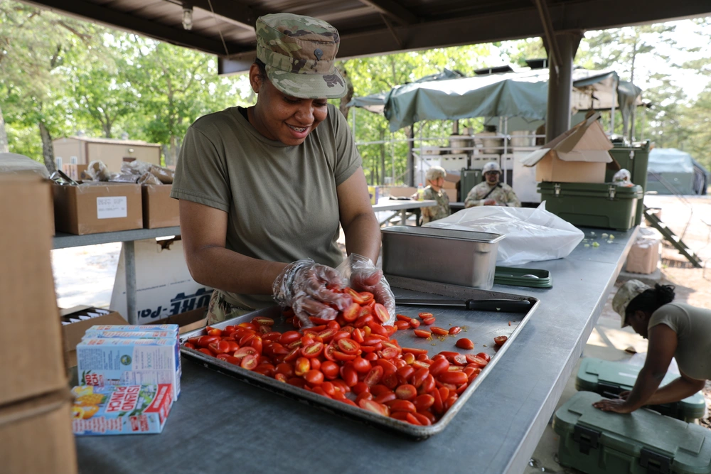 DVIDS - Images - 795th Field Feeding Team brings their culinary skills ...