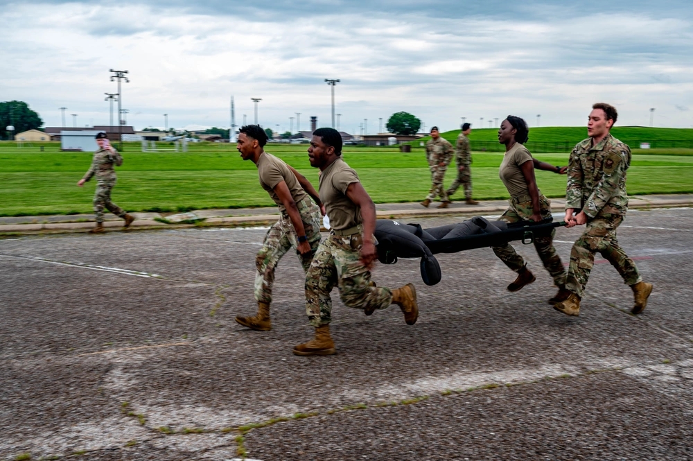 DVIDS - Images - 509th SFS Honors Police Week with Unit-Wide Team Workout [Image 5 of 8]