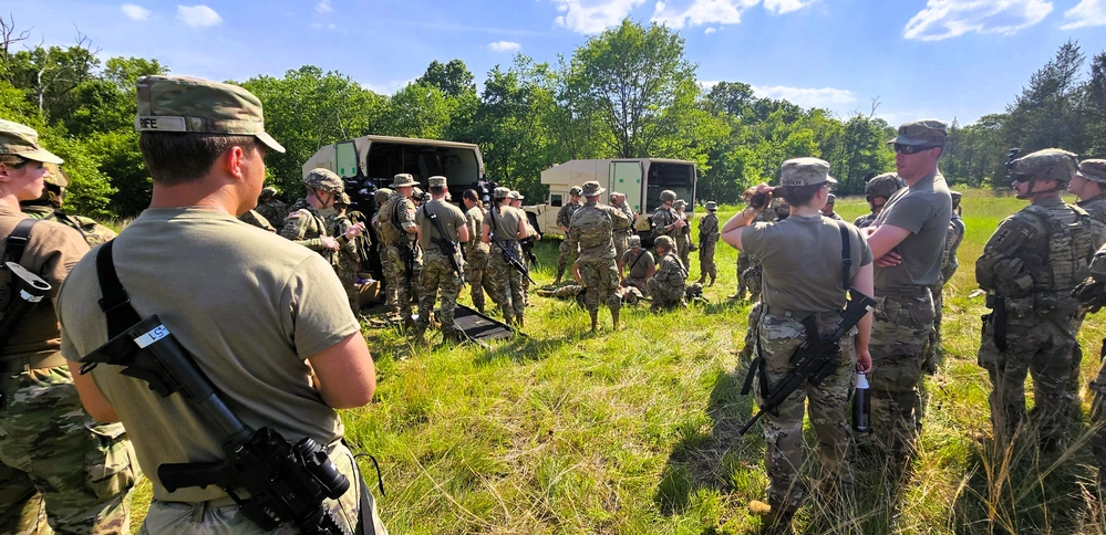 DVIDS - Images - Medics with Wisconsin National Guard’s 2nd Battalion ...