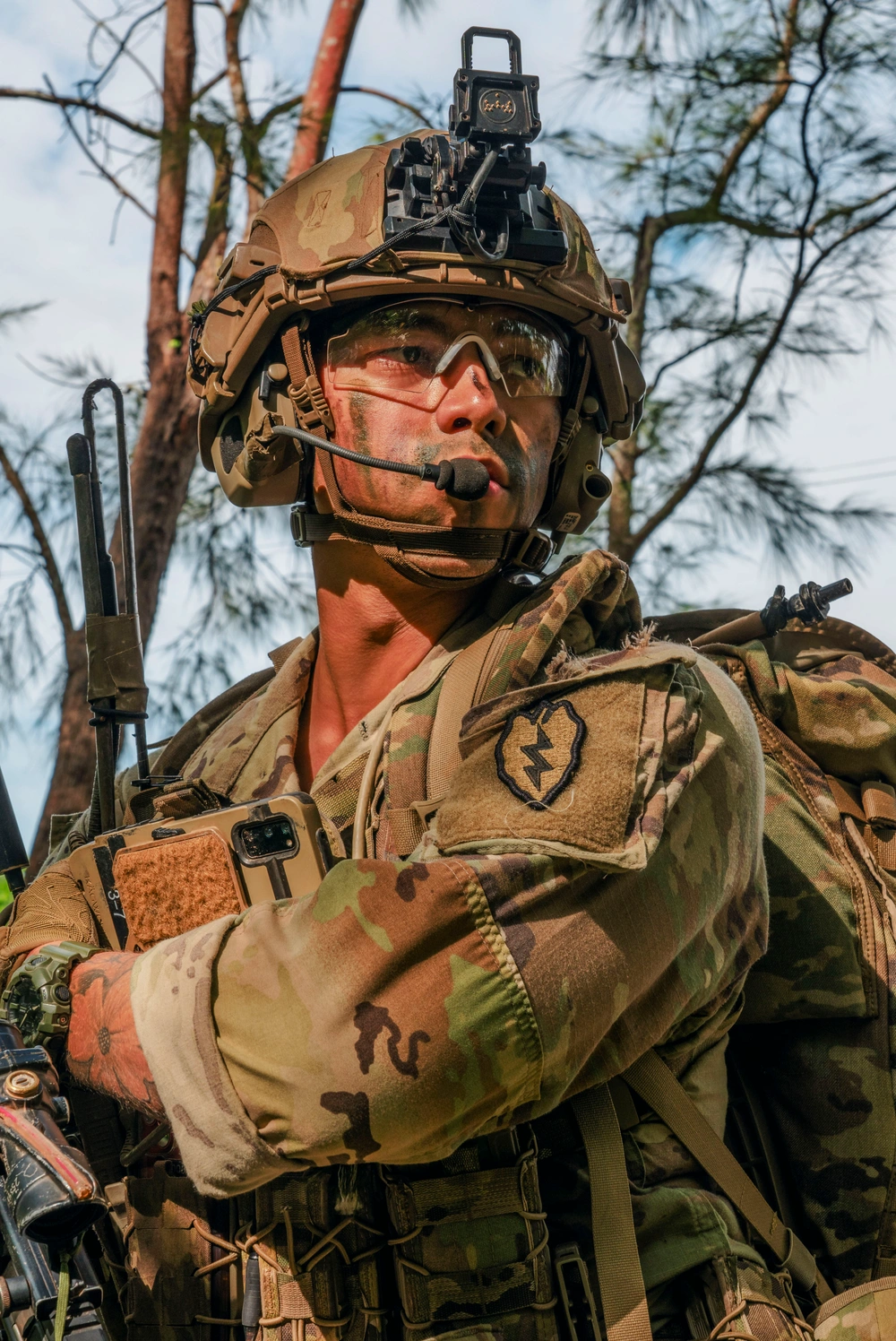 DVIDS - Images - Salaknib 25 | 25th Infantry Division maneuvers to an ...