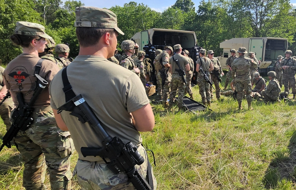DVIDS - Images - Medics with Wisconsin National Guard’s 2nd Battalion ...