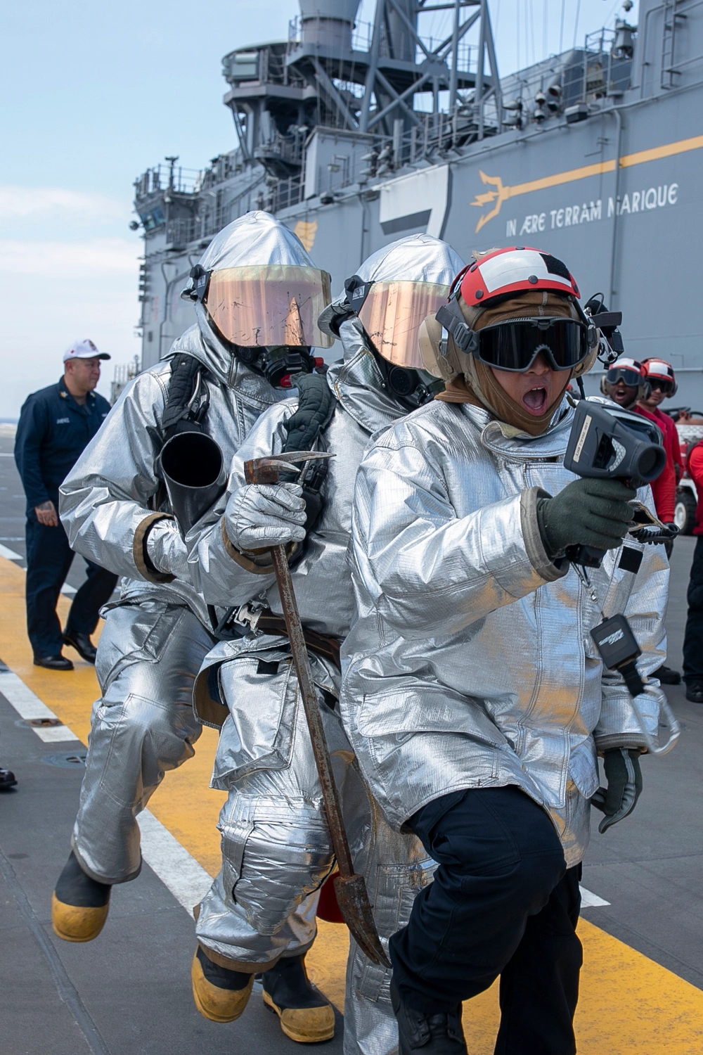 DVIDS - Images - USS Tripoli Conducts General Quarters Drill [Image 2 of 10]