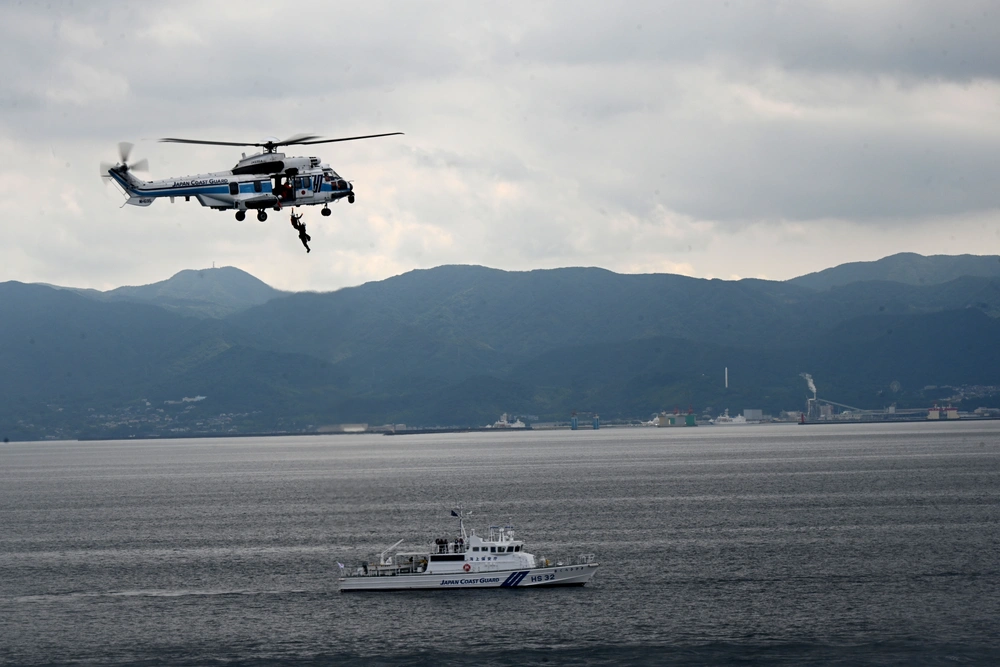 DVIDS - Images - USCG Cutter Stratton (WMSL 752) conducts trilateral ...