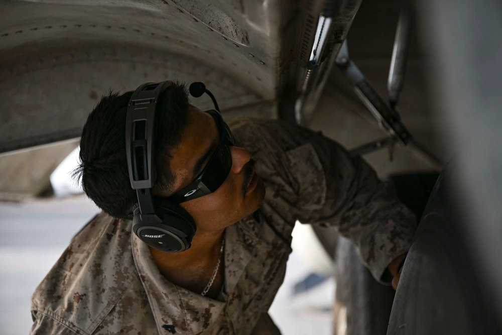 DVIDS - Images - VMM-161 (REIN) Marines ensure mission readiness with ...