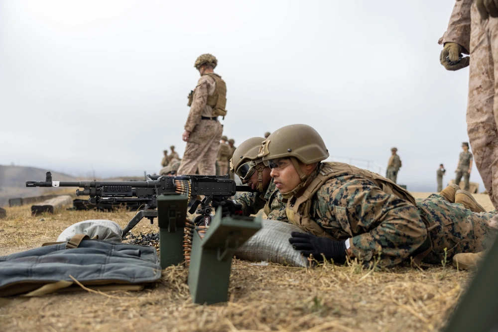 DVIDS - Images - U.S. Marines with 1st CRR Conduct M240B Machine Gun Training [Image 4 of 11]