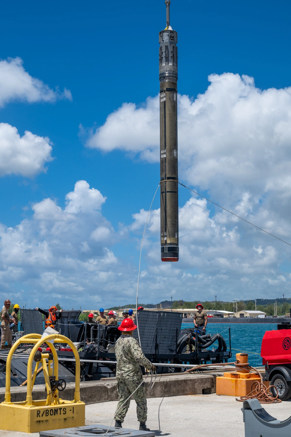DVIDS - Images - Navy Munitions Command Pacific loads USS Jefferson ...