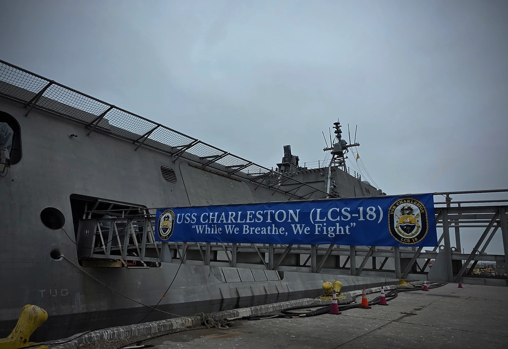 DVIDS - Images - USS Charleston (LCS 18) conducts readiness and ...