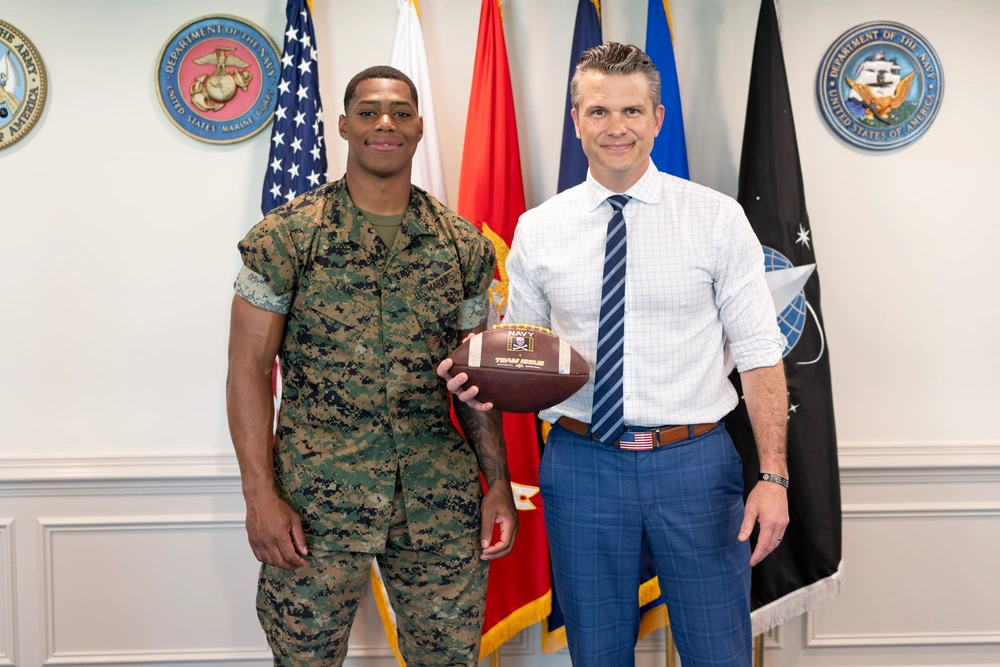 DVIDS - Images - SD Hosts NFL Player and USNA Graduate 2nd Lt. Rayuan ...