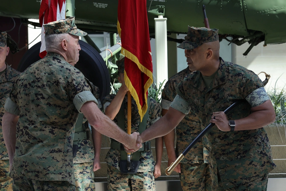 DVIDS - Images - Sgt. Maj. Goodyear Relinquishes Post to Sgt. Maj. Dorsey [Image 7 of 11]