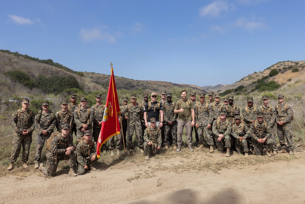 DVIDS - Images - VPOTUS hikes with HQSPT Bn. [Image 3 of 9]