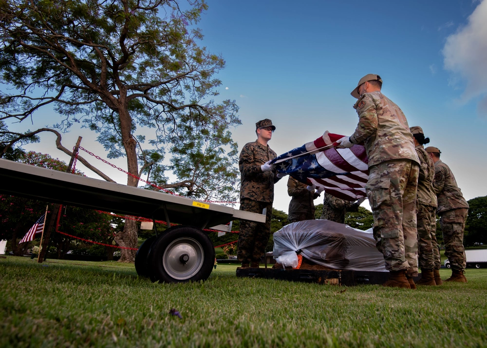 DVIDS - Images - DPAA service members disinter Korean War remains [Image 5 of 5]