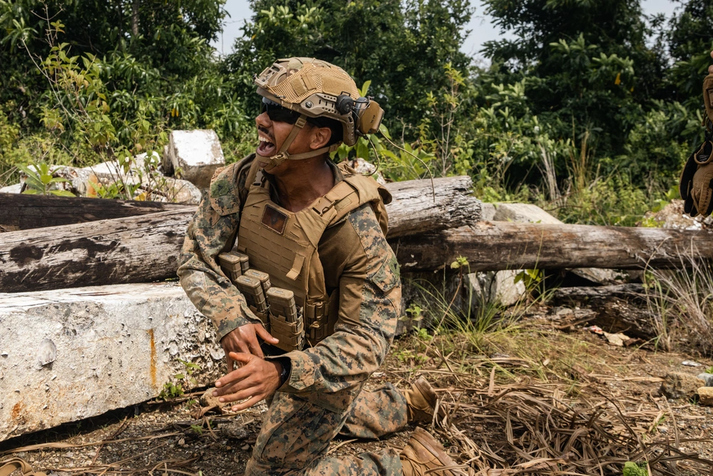 DVIDS - Images - ACD 25.3: MRF-D 25.3 and PMC conduct frag battle drills [Image 5 of 16]