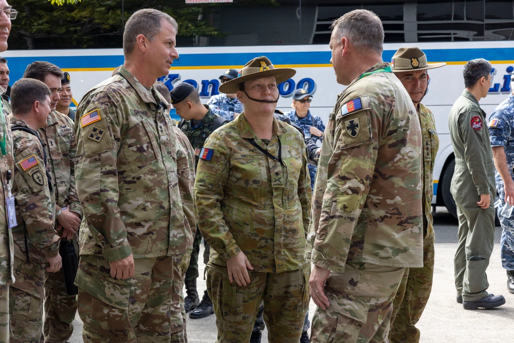 DVIDS - Images - 8th TSC's Maj. Gen. Gavin Gardner and ADF Maj. Gen ...