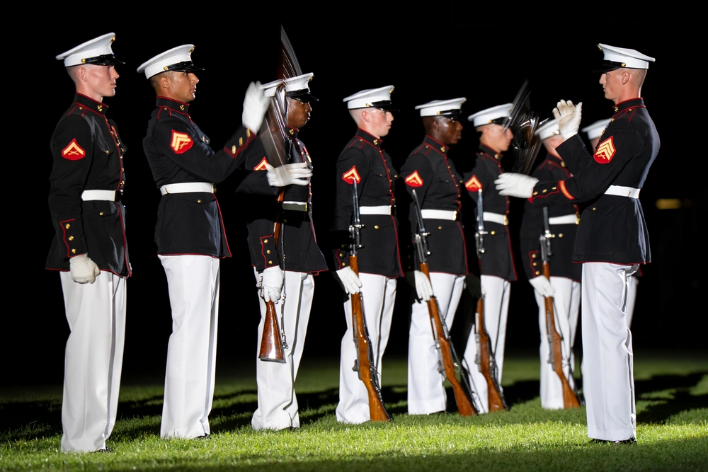 DVIDS - Images - SD Presides Over Marine Barracks Washington Evening ...