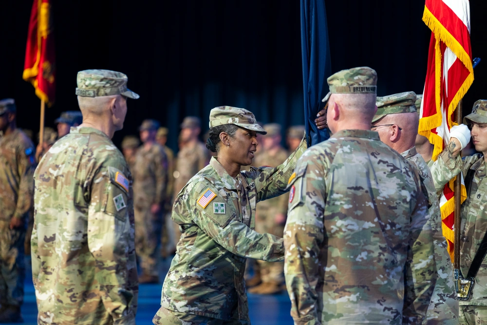 DVIDS - Images - JTF-NCR/USAMDW Change of Command Ceremony [Image 12 of 12]
