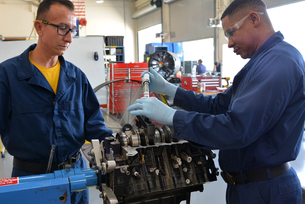 DVIDS - Images - Outboard Motor Maintenance Tune-Up [Image 1 of 3]