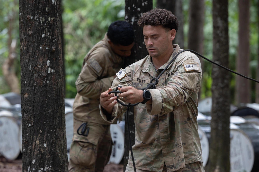 DVIDS - Images - Salaknib 25 | One Rope Bridge Training [Image 5 of 5]