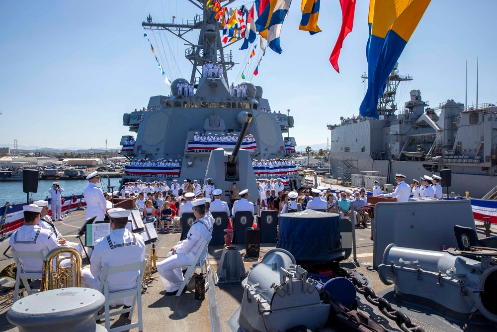 DVIDS - Images - USS Spruance holds change of command ceremony [Image 3 of 6]