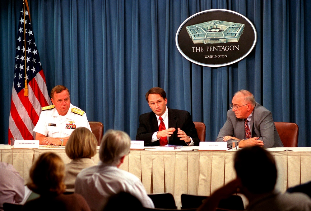 DVIDS - Images - Assistant Secretary Winkenwerder responds to a ...