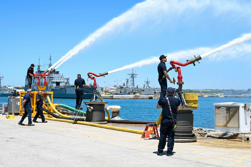 DVIDS - Images - SUPSALV and NAVSTA Rota Fire Department test portable ...