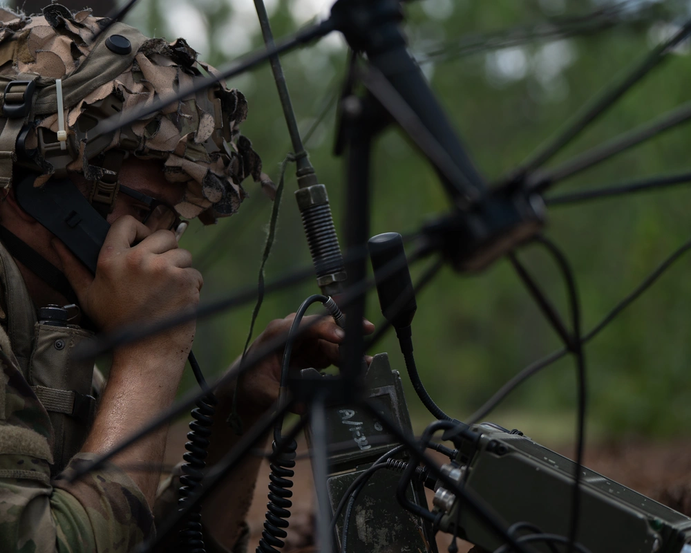 DVIDS - Images - U.S. Army Paratroopers assigned to 2nd Battalion, 319th Field Artillery ...