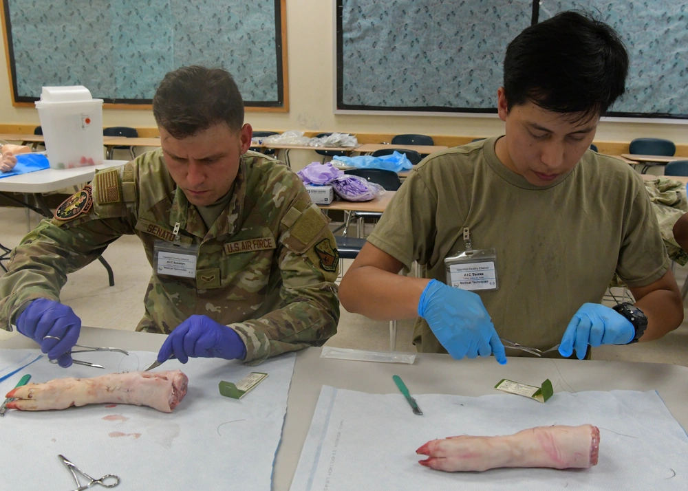 DVIDS - Images - Service members enhance medical skills during IRT ...