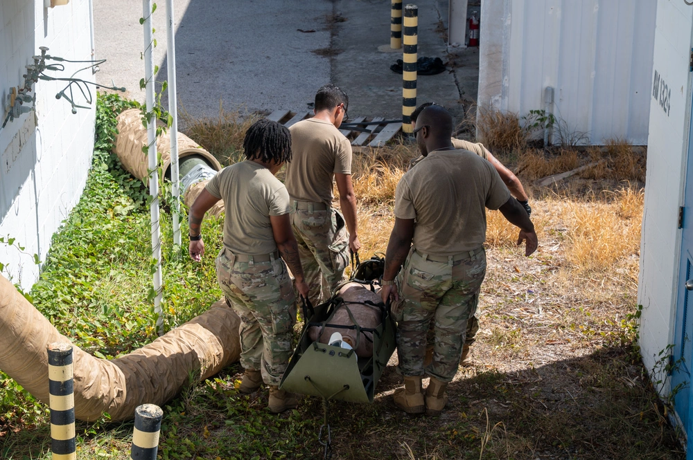 DVIDS - Images - Sked litter patient extraction training with the 36th ...