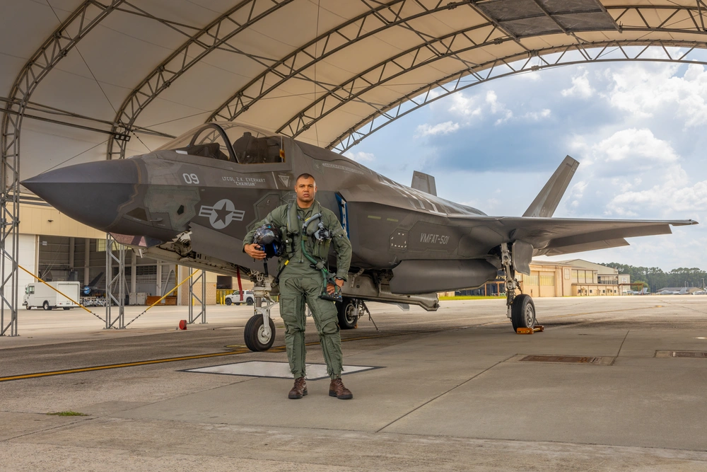 DVIDS - Images - Capt. Nissly F-35 pilot portrait [Image 4 of 4]