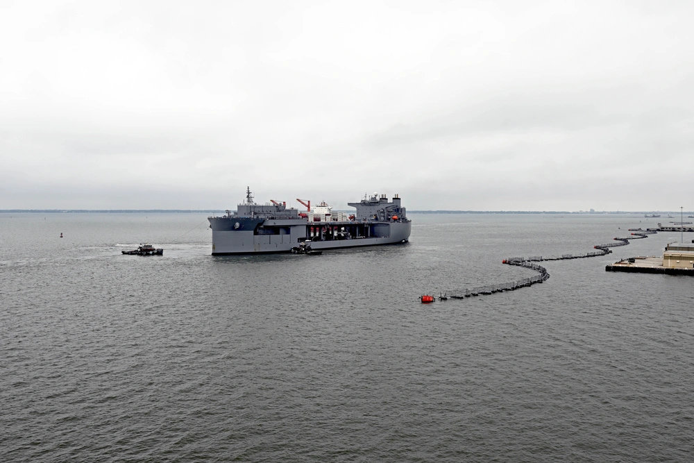 DVIDS - Images - USNS Robert E. Simanek (T-ESB 7) arrives back at Naval Station Norfolk [Image 1 ...