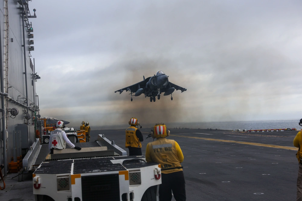 DVIDS - Images - USS Iwo Jima Conducts Flight Operations [Image 24 of 25]