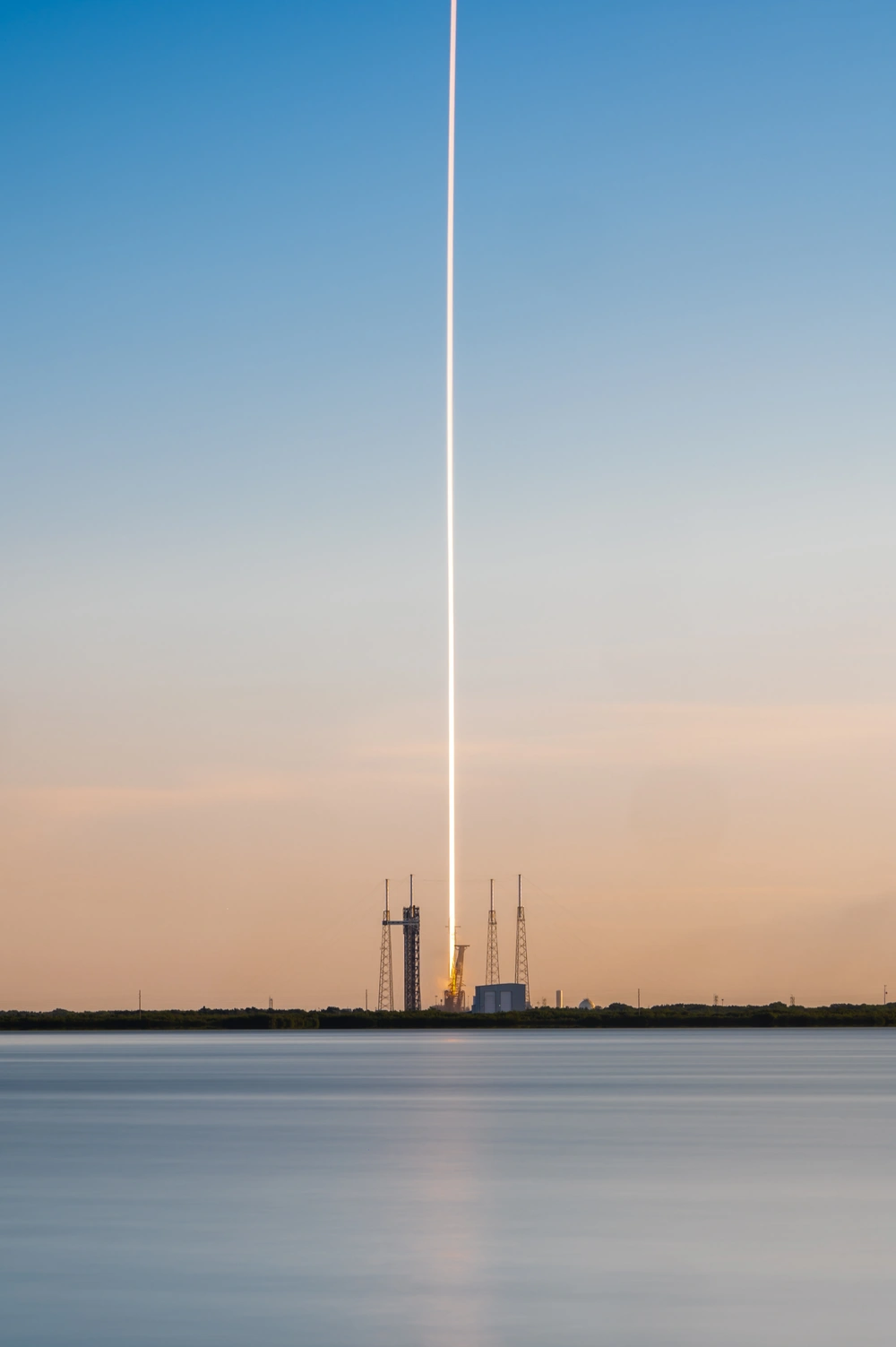 DVIDS - Images - Starlink 10-14 Launches from Cape Canaveral Space ...