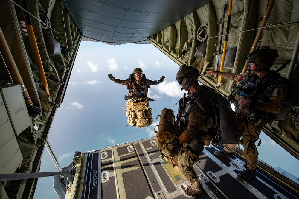 DVIDS - Images - Emerald Warrior sharpens maritime skills for Kentucky Air Guard special ...