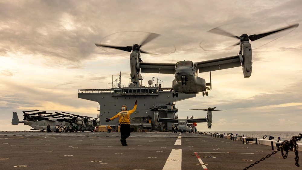 DVIDS - Images - MRF-D 25.3: VMM-363’s MV-22B Ospreys arrive to USS Miguel Keith [Image 27 of 33]
