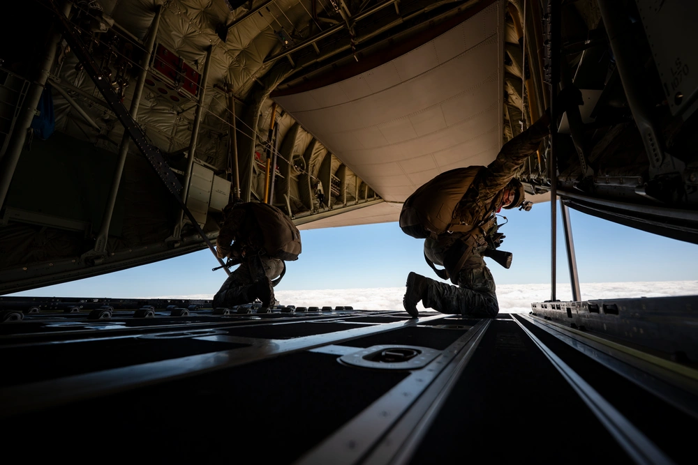 DVIDS - Images - United States and Indian SOF Free Fall BRIGHT STAR 25 ...