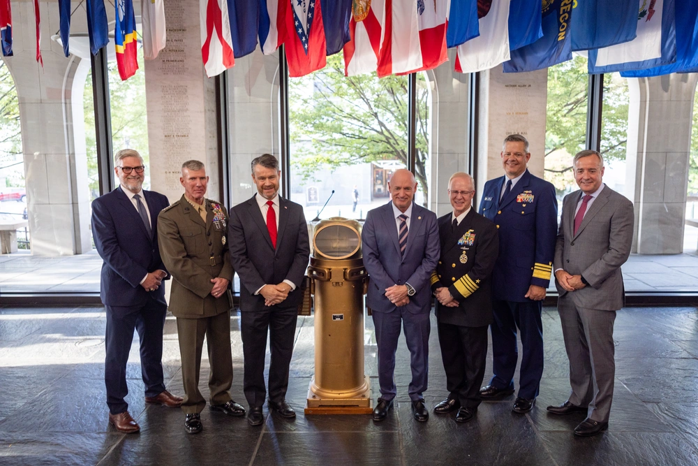 DVIDS - Images - Commandant of the Marine Corps, Gen. Eric M. Smith ...