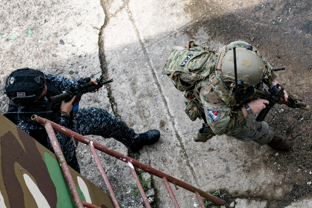 DVIDS - Images - SOCSOUTH and Panamanian Special Forces conduct ...