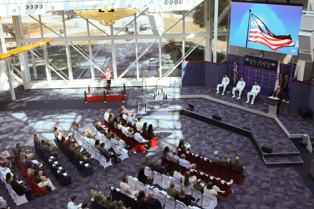 DVIDS - Images - Training Air Wing 6 Holds Change of Command [Image 2 of 5]