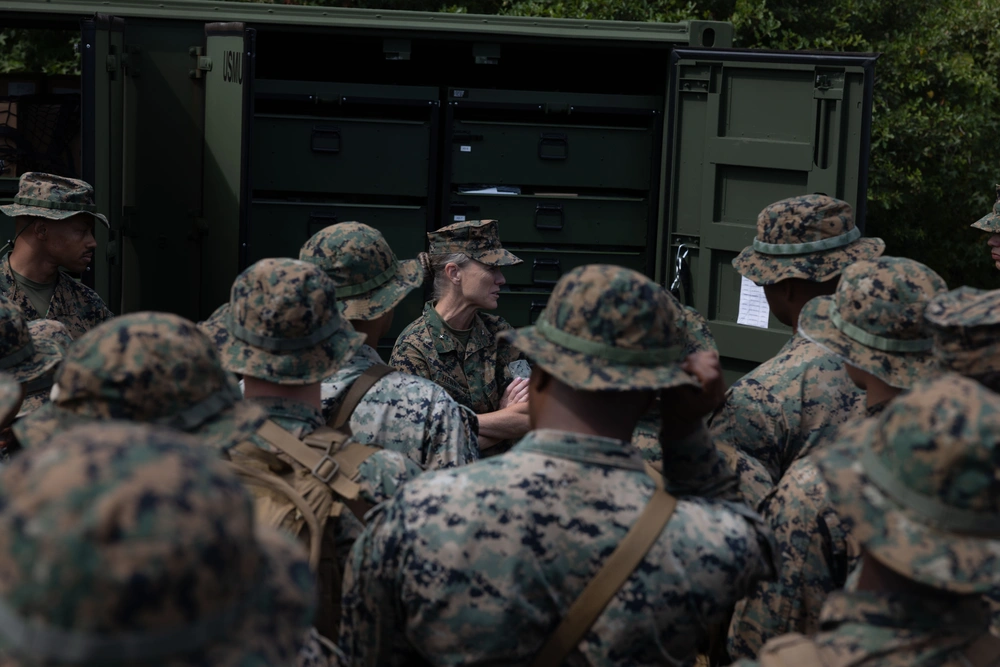 DVIDS - Images - 2nd MLG Commanding General recognizes Marines during ...