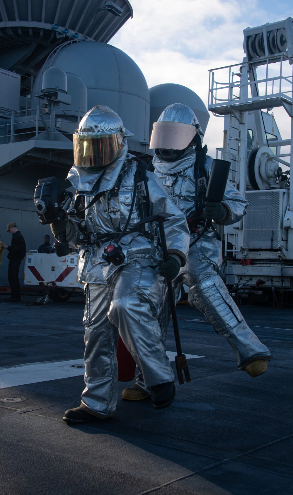 DVIDS - Images - USS America (LHA 6) Conducts Flight Deck Fire Drill ...