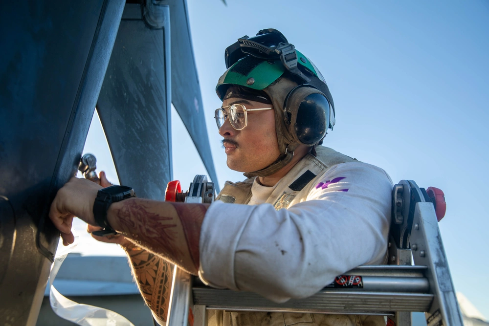 DVIDS - Images - USS Gerald R. Ford (CVN 78) Sailors Conduct Routine Maintenance [Image 1 of 8]