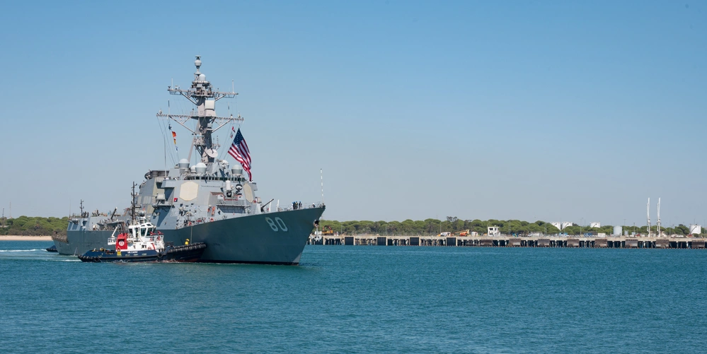 DVIDS - Images - USS Roosevelt Departs NAVSTA Rota [Image 1 of 2]