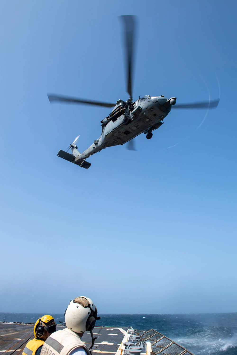 DVIDS - Images - USS Higbee Sailors Conduct Flight Operations [Image 5 ...