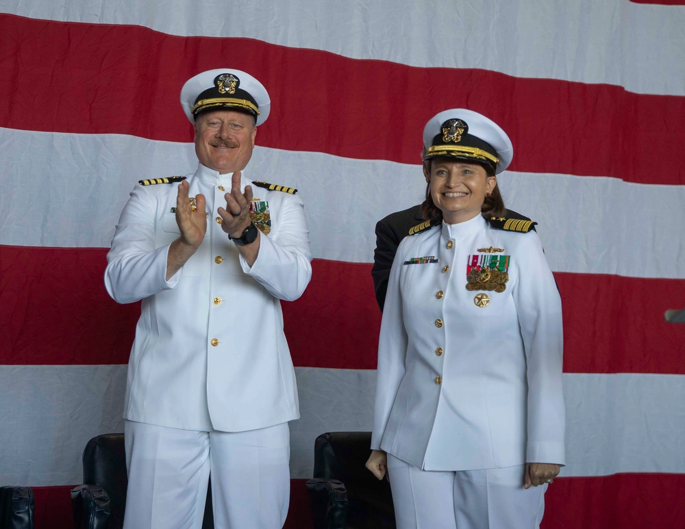 DVIDS - Images - Kearsarge Conducts Change of Command Ceremony [Image 5 ...