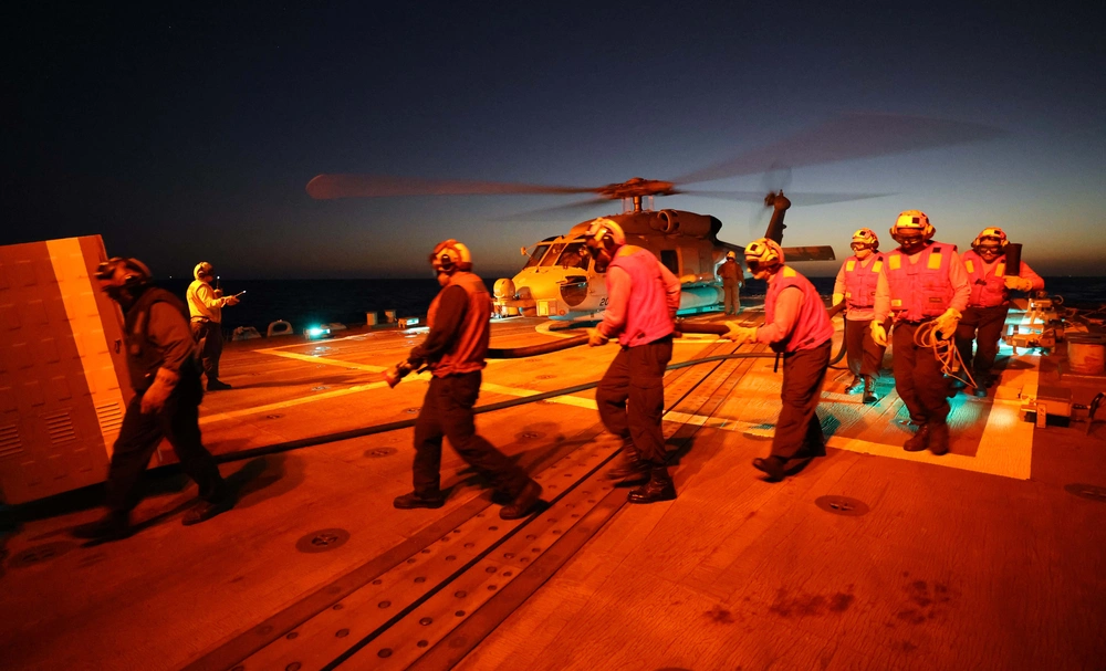 DVIDS - Images - USS Roosevelt (DDG 80) and Helicopter Maritime Strike ...