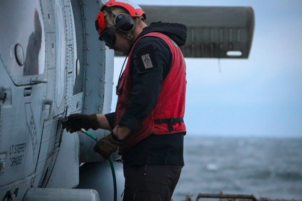 DVIDS - Images - AO2 Jarrett Parker conducts an engine water wash on a ...