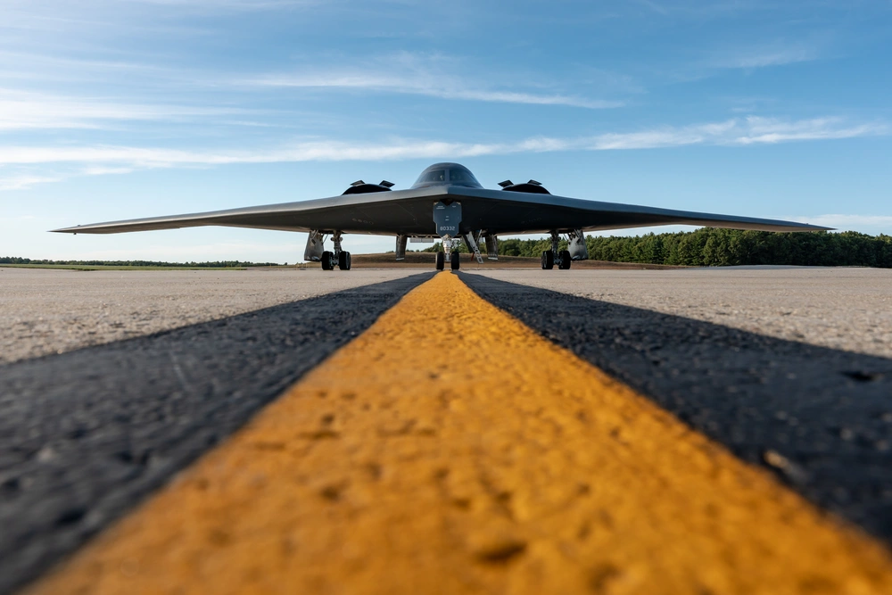 DVIDS - Images - B-2 Spirit makes historic appearance at Pease ANGB ...