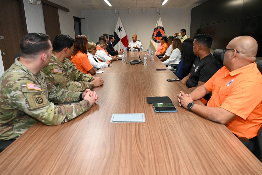 DVIDS - Images - U.S. Embassy Panama and U.S. Army Civil Affairs Team ...